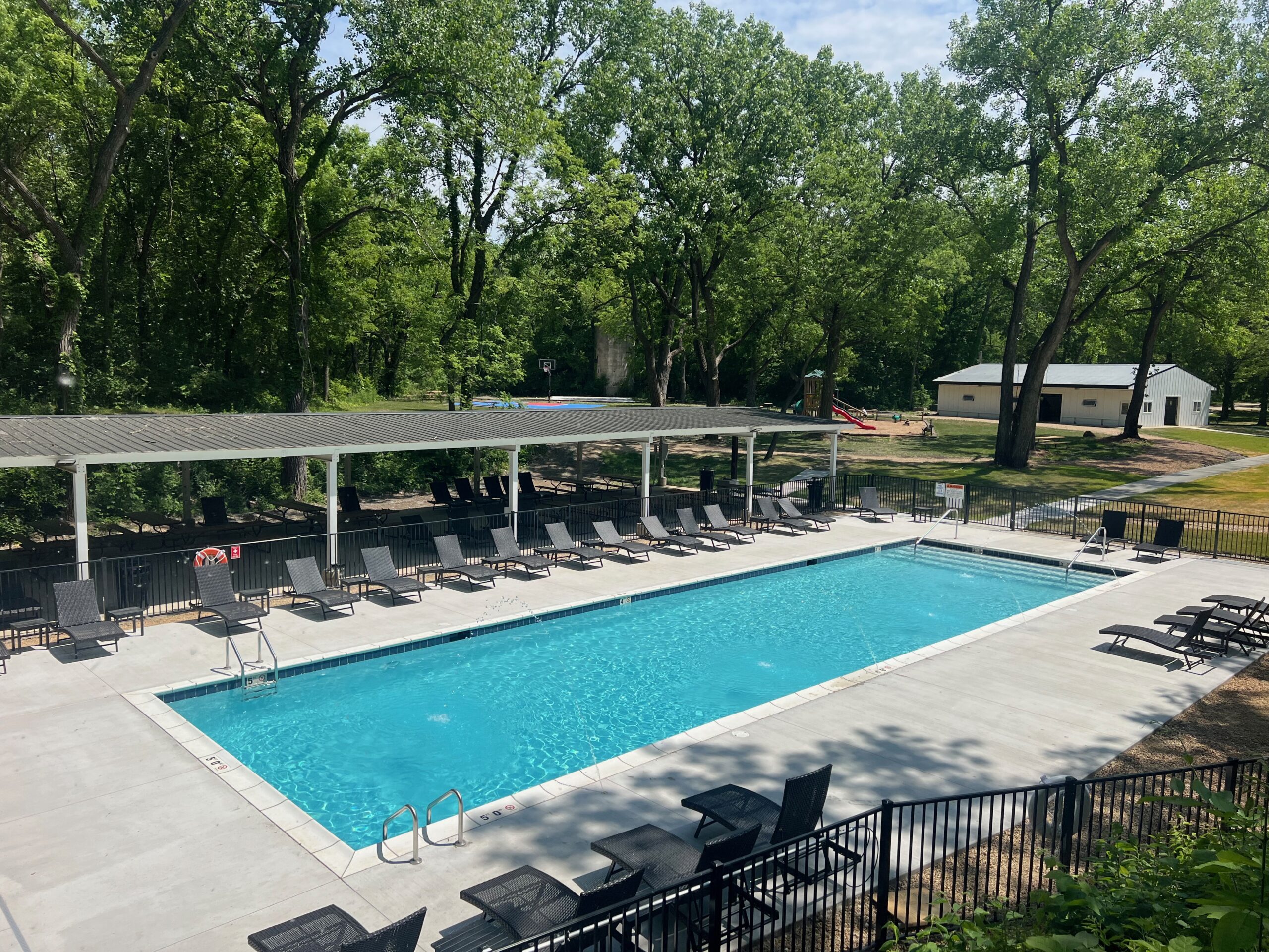 AMENITIES - foxbluffresort.com